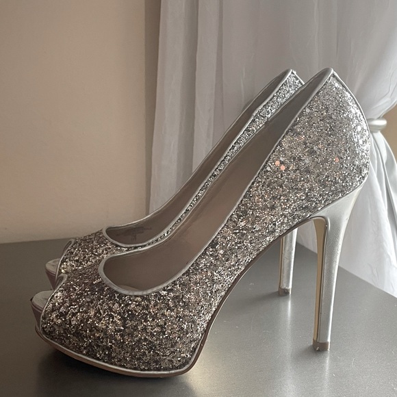Guess | Shoes | Guess Gaby Gale Glitter Peep Toe Platform Heels | Poshmark